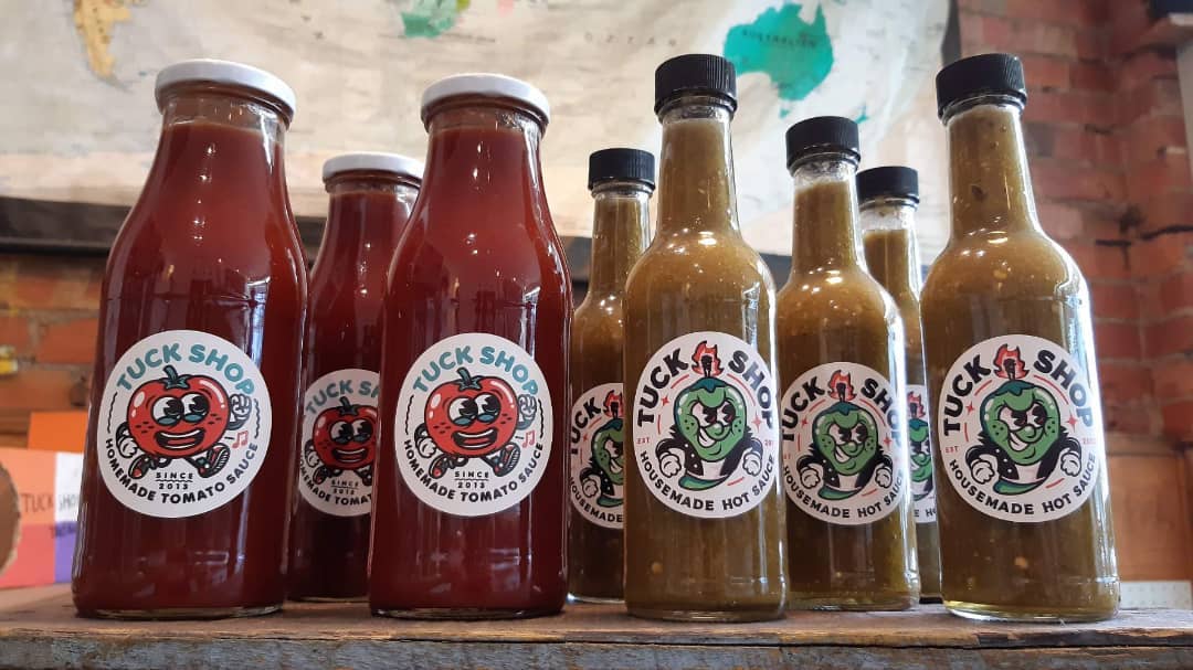 Tuck Shop Takeaway – The Que Club